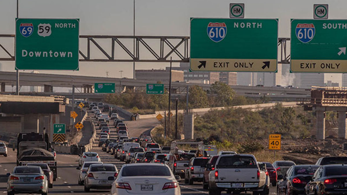 Cierran puente en el conector del 610 y el Southwest Freeway desde este ...