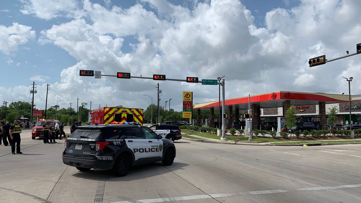 Hombre armado ocasiona movilización SWAT al sureste de Houston ...