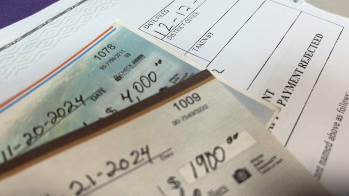 Desde octubre, USCIS solo aceptará pagos electrónicos – Telemundo Houston