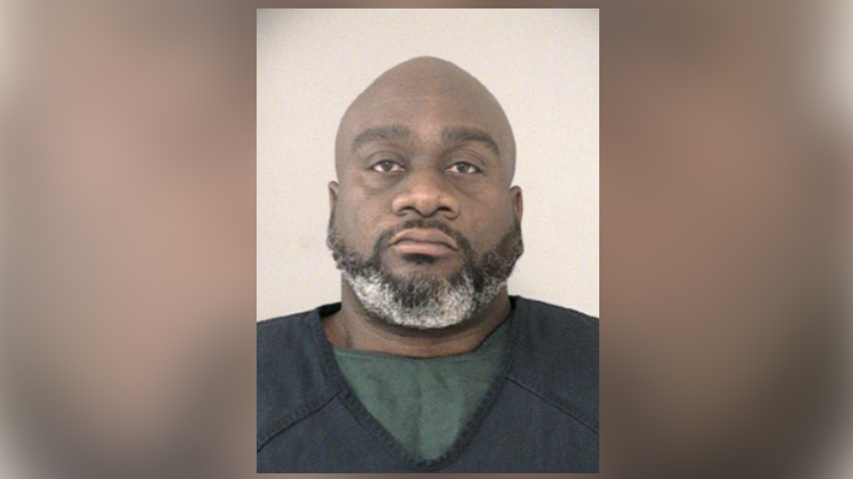 Acusan a funcionario de Lamar CISD de matar a su esposa en Richmond ...