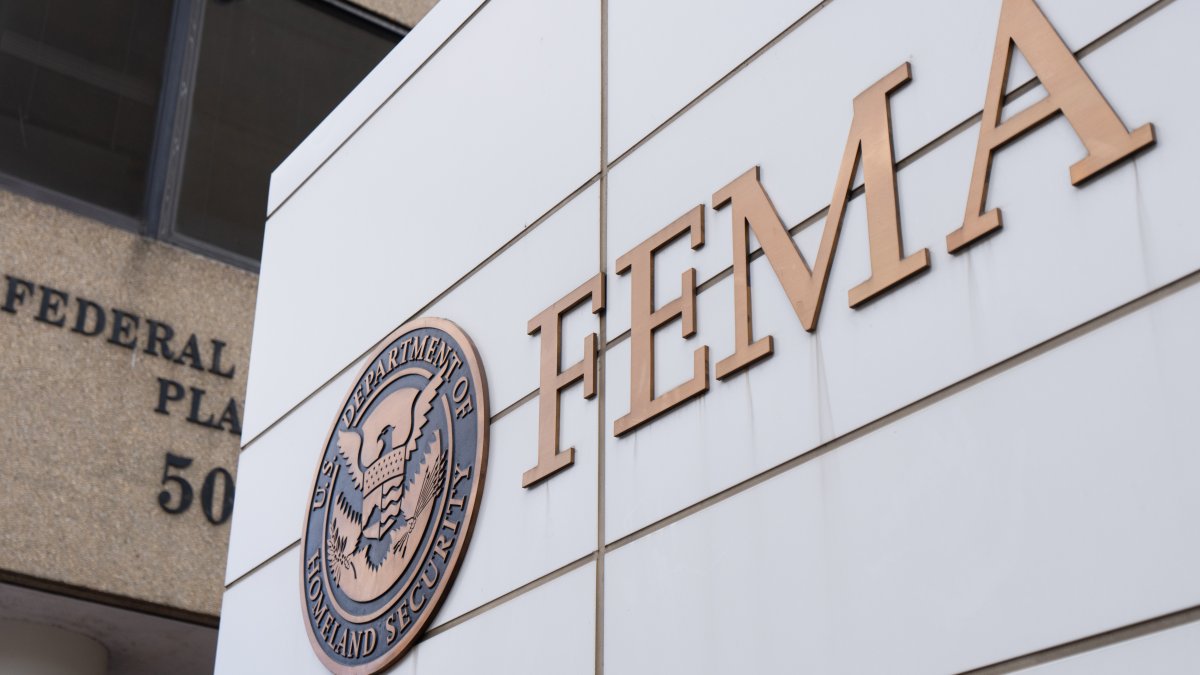 FEMA activado en Texas por inundaciones mortales – Telemundo Houston