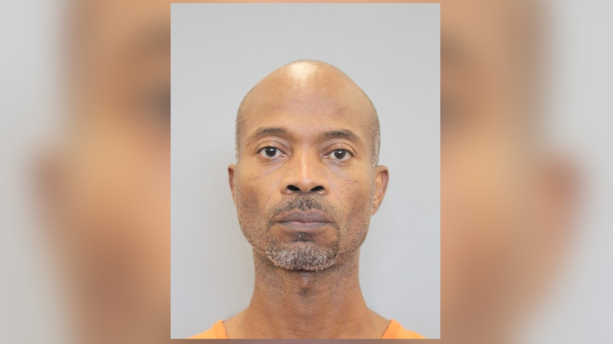 Lo acusan de lesionar a sus hijos porque no hablaban buen español ...