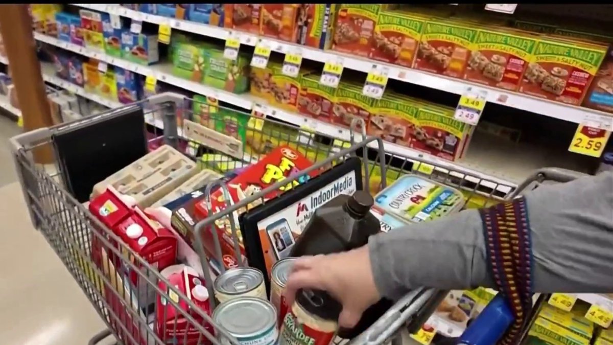 Supermercados en Houston limitan compras por tormenta – Telemundo Houston
